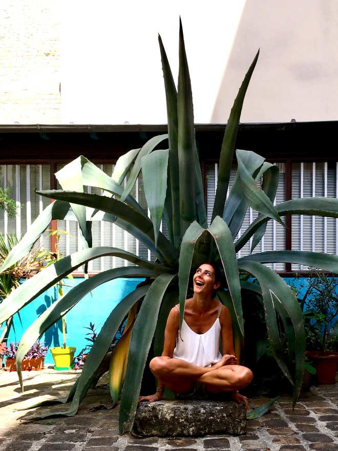 Stéphanie Mathieu : le yoga à son essence – L'Arrogante